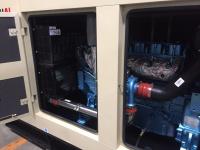 China 200KW Weichai Diesel Generator Set with Pure Copper Brushless Motor and Self Starting for sale