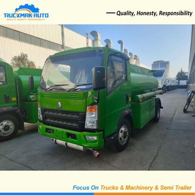 China SINOTRUK HOWO 4x2 RHD 5000 Liters Oil Tanker Truck Carbon Steel Tank for sale