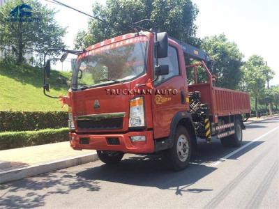 China Sinotruck Howo 160hp Light Truck with 3 Ton Straight Arm Crane Mounted for sale