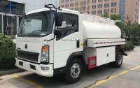 China SINOTRUCK 3000L Light Tank Truck 5 Tons YN4102 Engine 114HP 6 Speed for sale