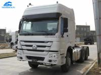China Sinotruck 371HP Prime Mover Truck 70 Tons 600L Fuel Tank Tractor Head for sale
