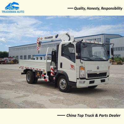 China 5 Ton HOWO Light Truck with 3 Ton Crane 9.00R20 Tire 116HP YN4102 Engine for sale