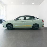 China Dongfeng E70 Left Hand Drive Electric Sedan 433km Range 150km/h Max Speed Green White for sale