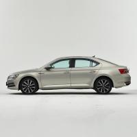 China Skoda Superb 2023 TSI330 DSG Sedan 4 Doors 5 Seats 2.0T 186HP Max 210kmH Golden for sale