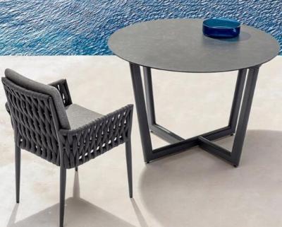 China Outdoor round table and 4pcs chairs made with weather resistant UV rope /rattan and aluminum frame built for gardens courtyards and villas for sale