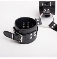 China Leather Handcuffs Set Adjustable Handcuffs and Wrist Bracelets with rivet Multi purpose for sale