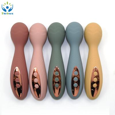 China USB Rechargeable G Spot Clitoral Vibrator Silicone Wand Massager for Women 100pcs MOQ for sale