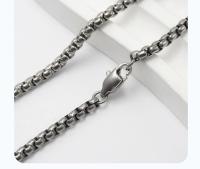 China Pure Titanium Box Chain Ultra Light Non Allergic Necklace 2.5mm 3mm 4.0mm Personalized Grid Retro Men's and Women's Single Chain Pendant Tinl2381 for sale