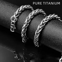 China Pure Titanium 7.0mm Keel Chain Cuban Chain Bold and Encrypted Twisted Chain European and American Trend Hip-Hop Titanium Necklace Tita2491 for sale