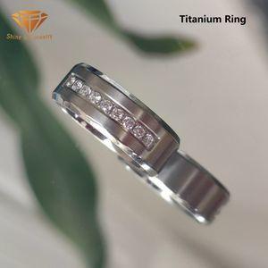 China Factory Wholesale Pure Titanium Rings Silver Jewelry Inlay CZ Titanium Wedding Rings Tp1904 for sale