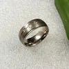 China Jewelry High Quality Fashion Ring Pure Titanium Wedding Ring Tr1993 for sale