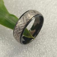 China 18K Black Plated Carving Solid Titanium Jewelry Ring Tr1829 for sale