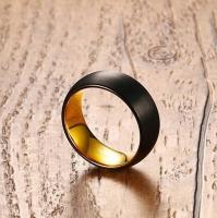 China Jewelry Wholesale 8mm Tungsten Steel Brushed Ring IP Gold an Black Trendy Jewelry Ring for Men Tstr048 for sale