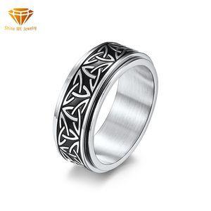 China Triangular Knot Rotatable Titanium Steel Ring in Sock SSR587 for sale