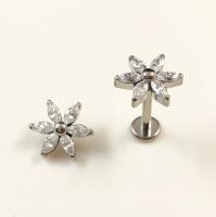 China Titanium 5 Prong Set Marquise CZ Flower ASTM F136 Titanium Jewelry Internally Threaded Top Labret Sm1065 for sale