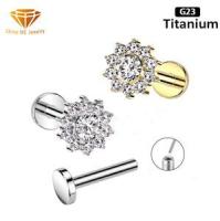 China Implant Grade Titanium Jewelry Threadless Push in CZ Pave Flower Top Labret Sm0026 for sale