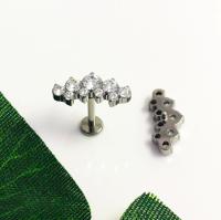 China ASTM F136 Titanium 9 CZ Top Internally Threaded Labret Women Piercing Studs Body Piercing Sm0538 for sale