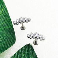 China ASTM F136 Titanium 9 CZ Top Internally Threaded Labret Women Piercing Studs Body Piercing Sm0538 for sale