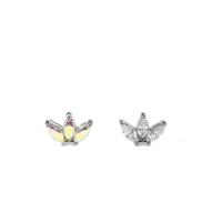 China Crown Lip Pin Body Piercing 316 Stainless Steel Cast Horse Eye Zircon Internally Thread Lip Jewelry CS0091 for sale
