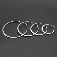 China Factory Direct Sale Flat Round Exaggerated Big Earrings Nightclub Fashion Big C-Shaped Earring Ear Buckle Titanium Steel Earrings Er0056 for sale