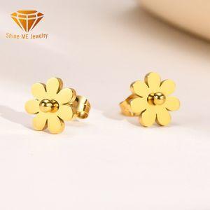 China Stainless Steel Daisy Earrings Gold Women's Fashion Personalized Jewelry Ers397 for sale