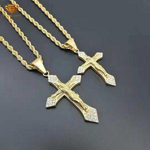 China European and American Hip-Hop Accessories Titanium Steel Gold-Plated CZ Personalized Cross Pendant Sspt096 for sale