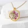 China Vintage Flower Necklace Eternal Flower Pendant Real Flower Jewelry Transparent Resin Crafts Popular Items in Europe and America Nk5118 for sale