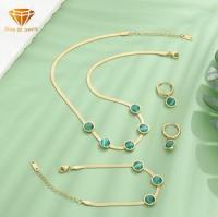 China Green Cat's Eye Jewelry Set European and American Vintage Emerald Necklace Titanium Steel 18K Gold Blade Chain Vacuum Electroplating Nbe0118 for sale