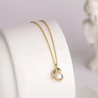 China Pea Pearl Necklace French Light Luxury Ins Wind Titanium Steel Lock Bone Chain Nk0112 for sale