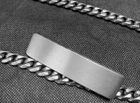 China Pure Titanium Belt Buckle Double Needle Buckle Hammer Pattern Fashion Buckle TBB001 for sale