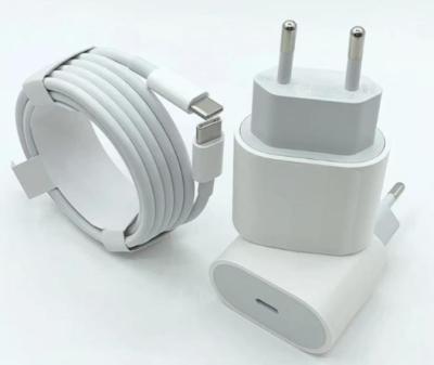 China Iphone Cable Strong USB Charger Cable Compatible with Latest Iphone Versions Providing Stable Charging and Data Transfer for sale