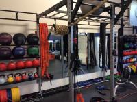 China 45kg To 150kg Double End Heavy Bag Hanger Wall Mount Punching Bag Rack for sale