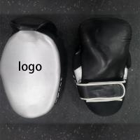 China Customize Essential Curved Boxing MMA Punching Mitts For Coach Training for sale