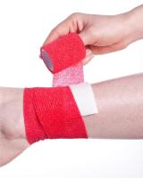 China 2.5cmx4.5m Non Woven Self Adhesive Bandage for sale
