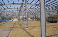 China Galvanized Prefab Steel Warehouse Building - Custom Sizes up to 30T Crane Capacity with Q355 Steel Construction for sale