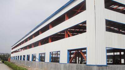 China ASTM Q235 Q355B Steel Structure Building - Large Span Warehouse Workshop with 5-15MT Crane Capacity for sale