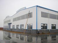 China Custom Prefabricated Steel Structure Building with H-Section Beams, 0.3-0.7mm Steel Sheets, 50-200mm Insulation Panels for sale