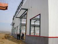 China Custom Steel Structure Factory Building with Q355/Q235 Steel Frame - 5T to 30T Crane Options & Hot-Dip Galvanized Finish for sale
