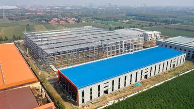 China Q235B Prefabricated Steel Building with 5-15MT Crane Capacity for Warehouse Workshop Construction for sale