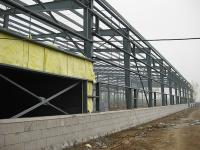 China Q235 Q355 Pre-Engineered Steel Building Structure with Welded H-Section Beams and Custom Clear Span Design for sale