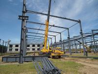 China Custom Pre-Engineered Steel Sheds with Q235/Q355 H-Section Frame - 25% Cost Savings & Custom Sizing for sale