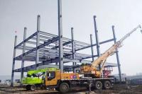 China Pre-Engineered Steel Frame Workshop with 50-Year Lifespan and 45m Clear Span for Industrial Buildings for sale