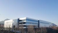 China Steel Frame Prefabricated Building with 50+ Year Durability - Q355/Q235B Steel, 5-15MT Crane Capacity for sale