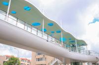 China Prefabricated Steel Structure Pedestrian Overpass H Beam I Beam Customizable Bridge 30m Span for sale
