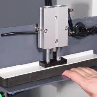 China Industrial Vertical Cutting Machine for Cloth Fabric Garment Textile Silk Operator Safe for sale