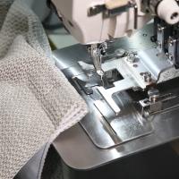 China Textile Folding Machine for Semi-Automatic Pleating Sewing of Curtains at 2500 rpm/min for sale