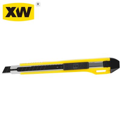 China High Carbon Steel Snap Off Utility Knives 9mm Snap Off Cutter Yellow / Black SX42N for sale