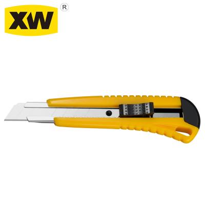 China Classic 18MM Plastic Snap Off Blade Knives SX70 For Cutting Paper Cardboard Fabric for sale