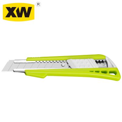 China ABS Plastic Snap Off Blade Cutters With Auto Lock 18MM Snap Cut Knife SX770N for sale