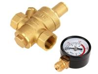 China Adjustable DN15 Brass Water Pressure Regulator With Gauge Meter for sale